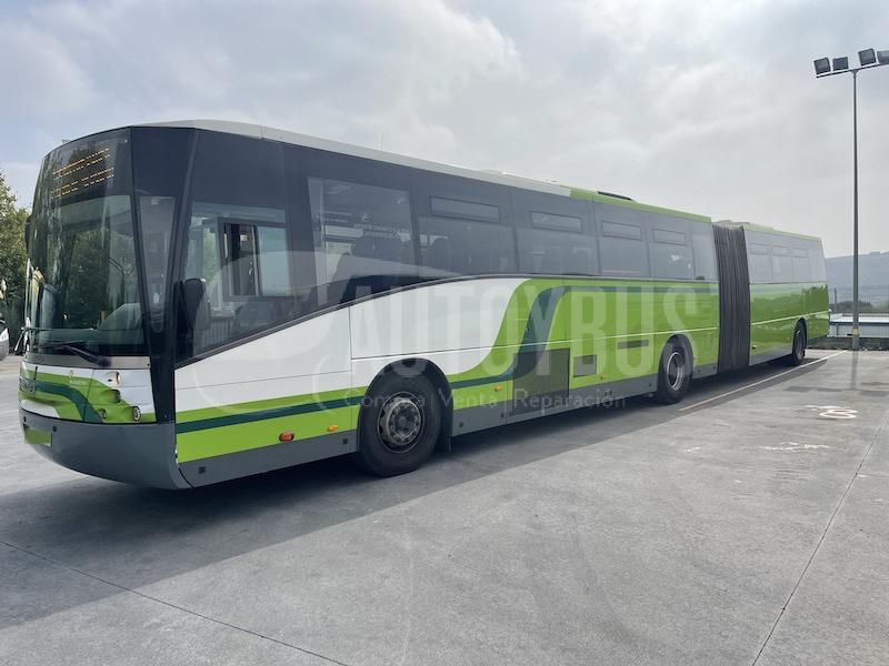 autobuses VOLVO B12M ARTICULADO 2009 64 + 48 + 2 PMRs